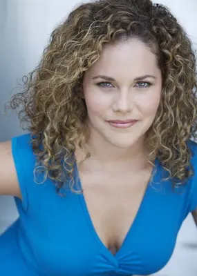 Caitlin POWERS-PAGE | Anime-Planet